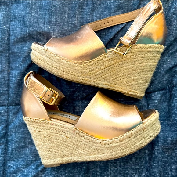 Steve Madden | Shoes | Steve Madden Rose Gold Platform Wedge | Poshmark